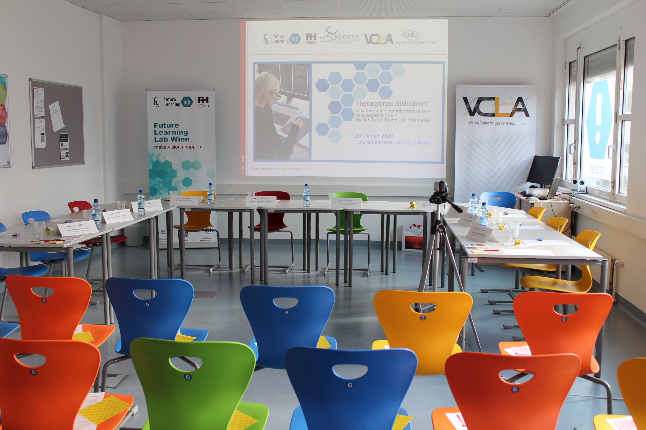 Hexagonal diskutiert: „Tagebuch der Informatikerin“ – Future Learning Lab Wien